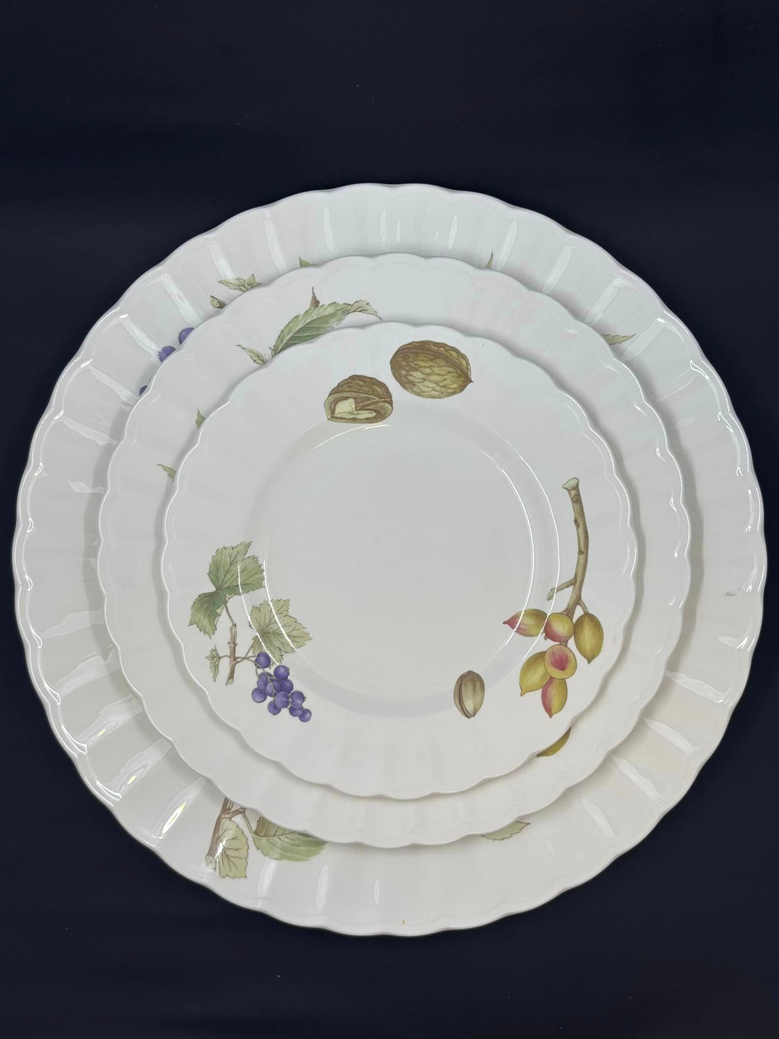 Mikasa dinner set – Grape Living